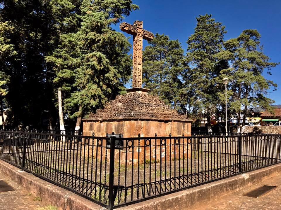 Jaime Ramos Méndez: Cruz atrial en la parroquia de San Francisco de ...