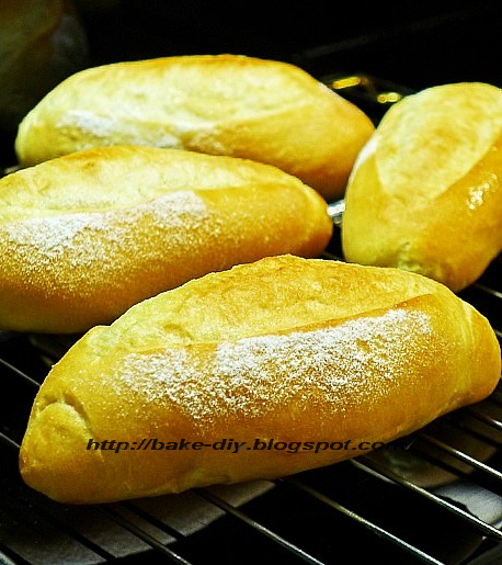 BAKE-DIY: Luo Song sweet bread