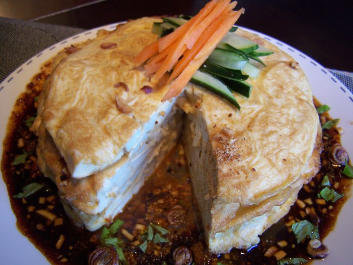 WanofWans Family Favourites: Tahu telor ( Tofu pancake w/ peanut sauce )