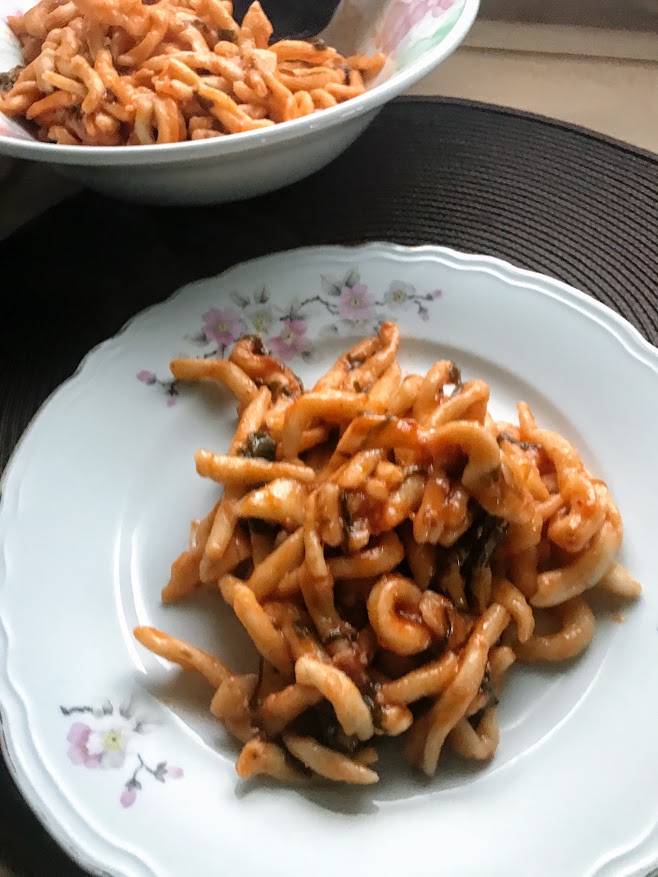 Strozzapreti con Sugo agli Stridoli di Romagna | Cool Chic Style ...