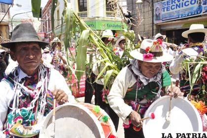 Fotos Anata Andina: La cultura hecha danza | ENTRADAS FOLKLORICAS DE ...