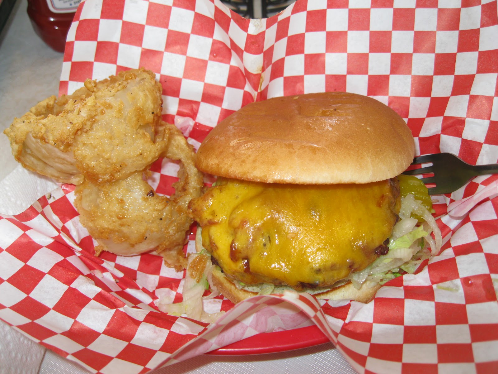 "Diners, Drive-ins, and Dives" Adventures: DDD Returns to the Metorplex