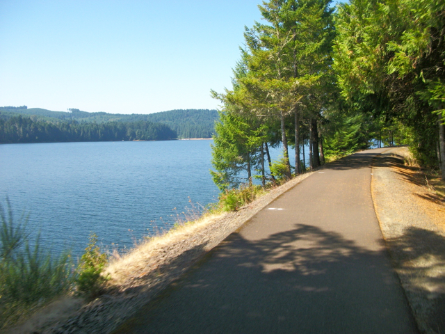 Chuck's Adventures: Biking Oregon's Row River Trail