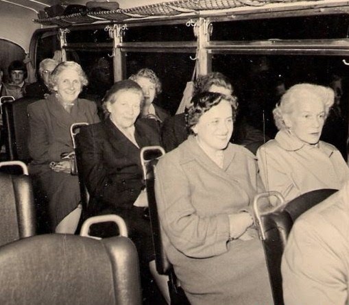 Everyday Dutch Oven: Chicken Old Ladies on a Bus