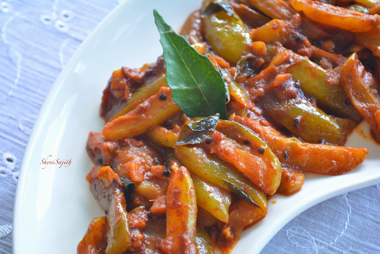 My Cooking Experiments.........: Irumban Puli Pickle