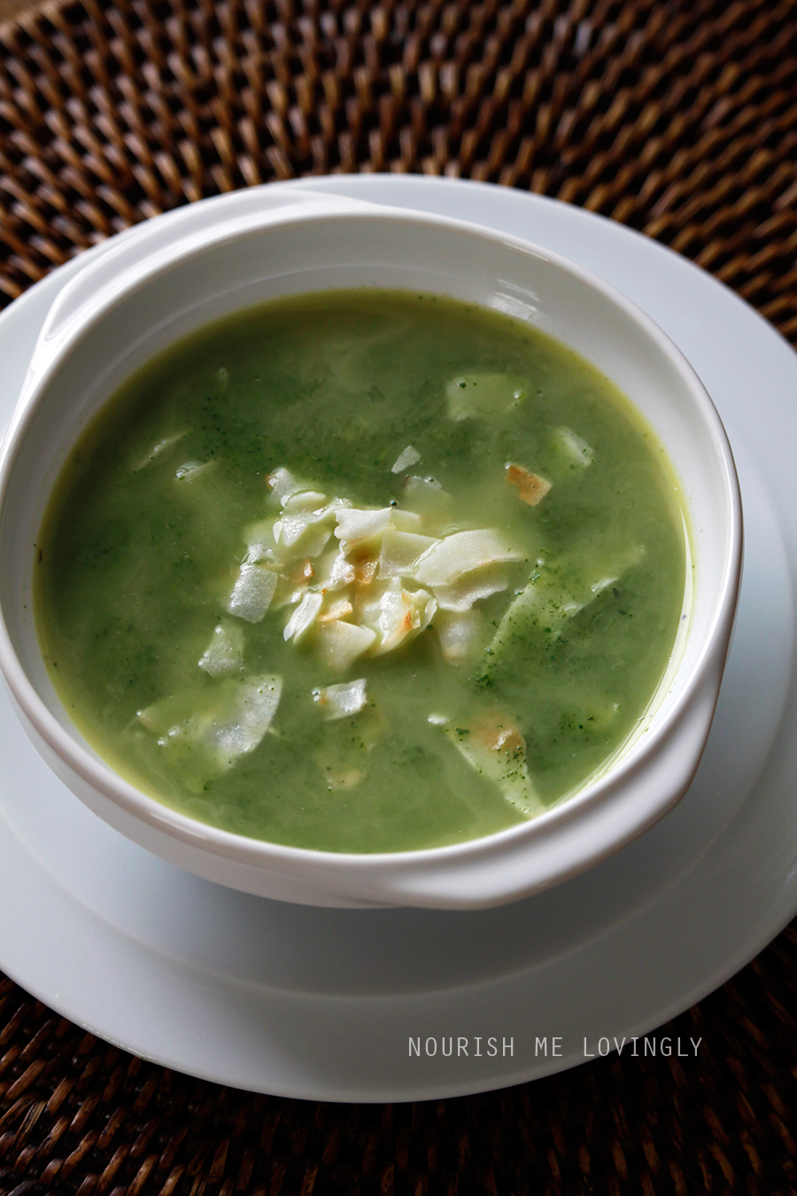 Nourish me lovingly: Nettle soup (GAPS, AIP)