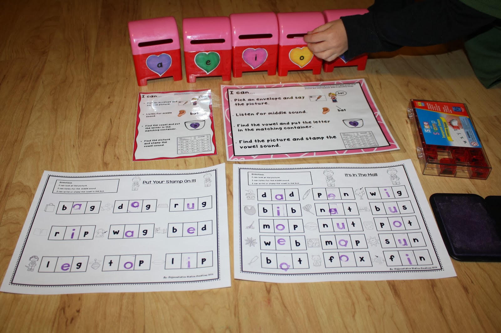 Differentiation Station Creations: Ready for Valentine's Day?? + FREEBIE