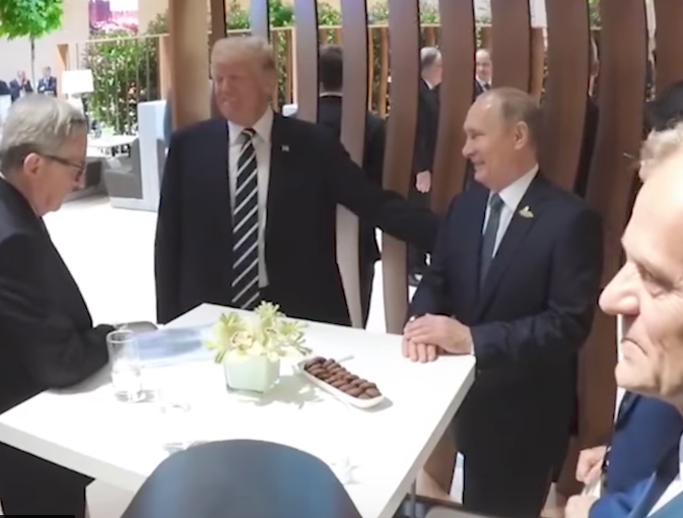 Body Language & Emotional Intelligence: Body Language Analysis No. 3991 ...