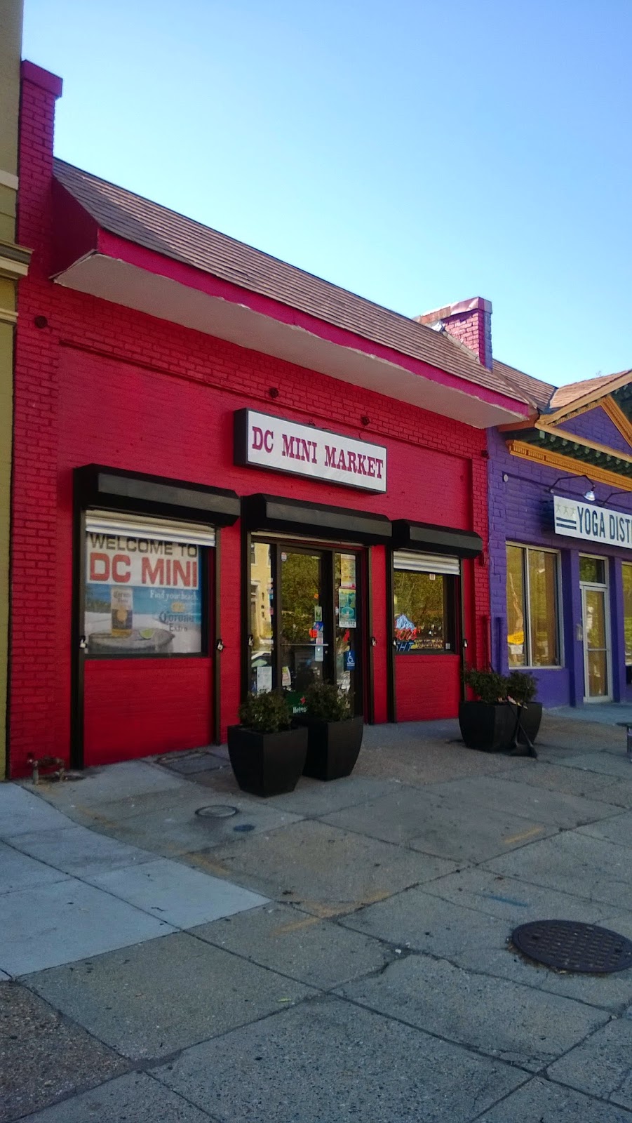 bloomingdale: new exterior paint color at the DC MiniMart
