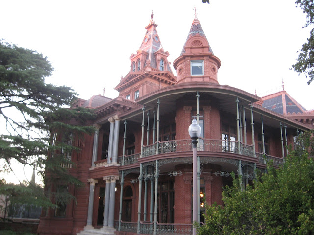Texas Small Town Adventures: Haunted Houses in Austin: The Littlefield ...