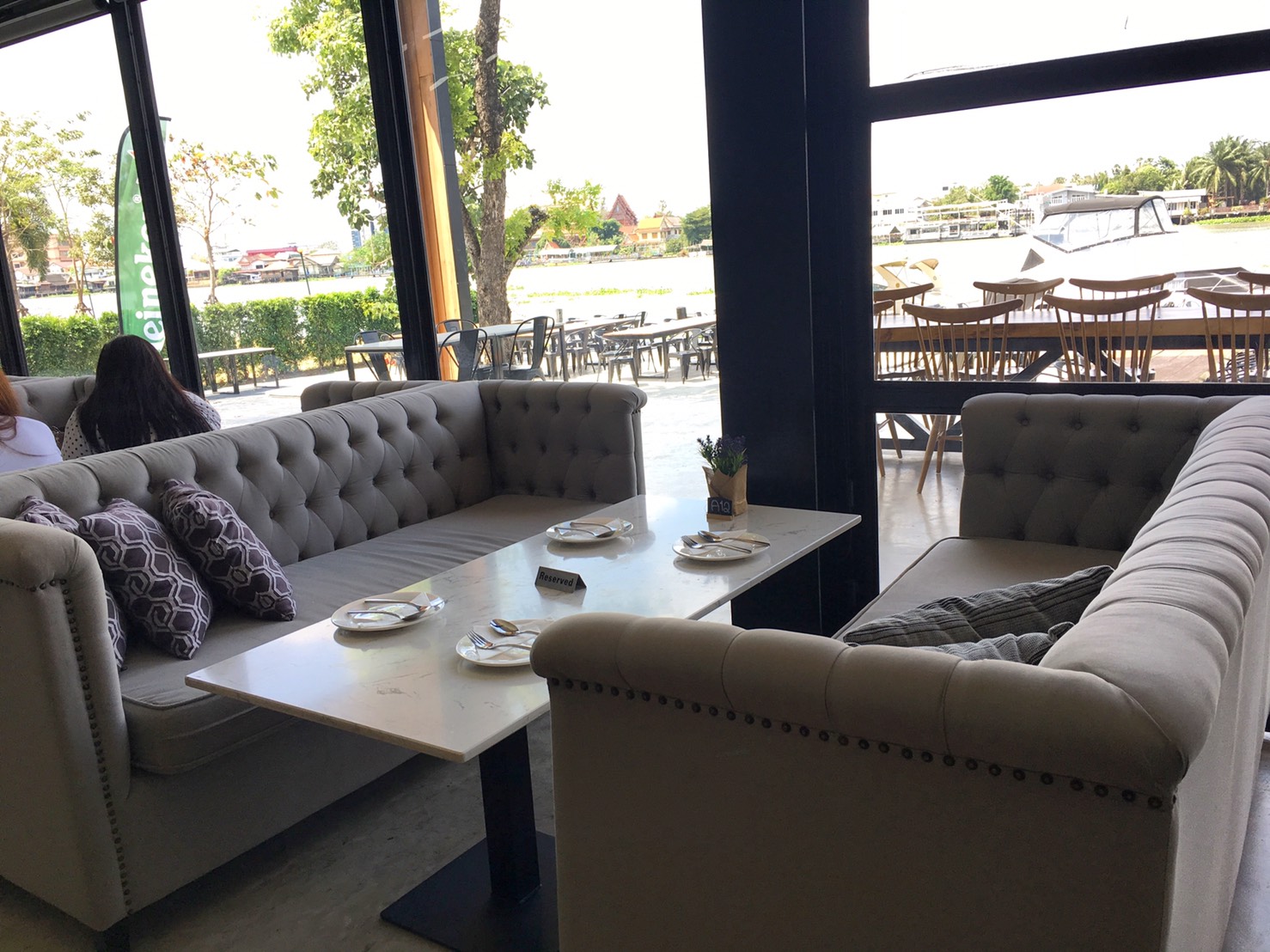 Quay Side Cafe & Eatery (คีย์ไซต์) กาแฟหลักร้อยวิวหลักล้าน