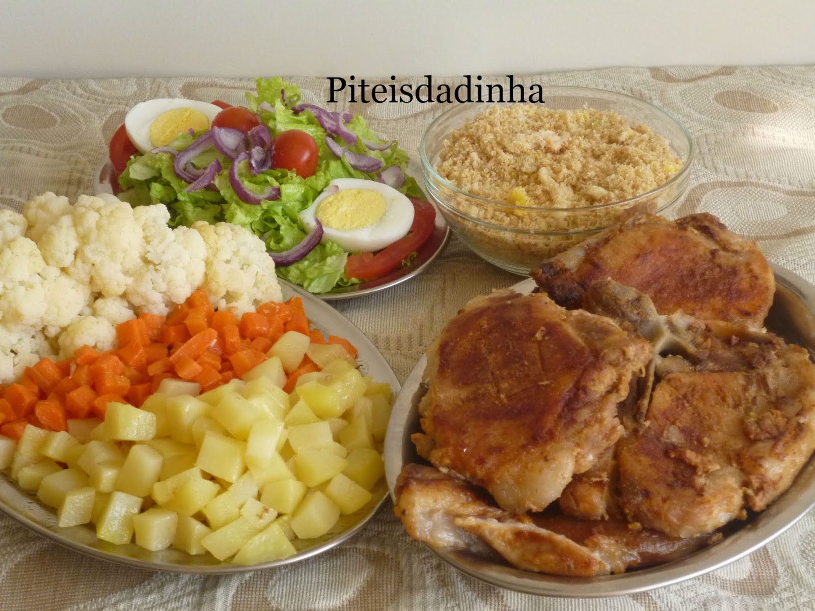 Piteisdadinha: CARRÉ ASSADO + couve flor com cubos de batata e cenoura ...