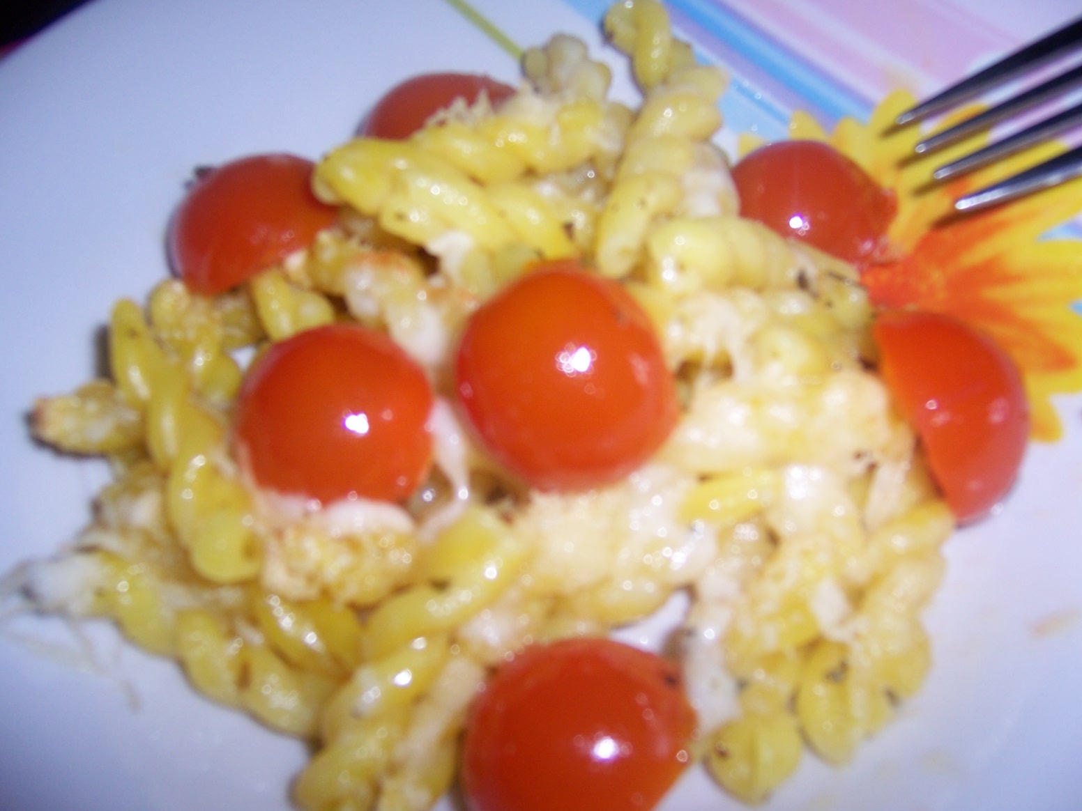 Perle sulla forchetta: Fusilli al limone con pomodorini al forno