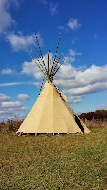 Divinebunbun's Rugged Rural Missouri: A Tipi