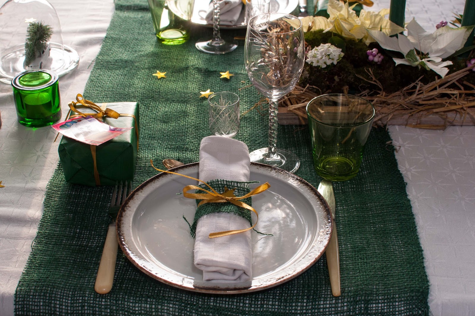 Kreativ Tankeknips: 24. december. Julebord og glædelig Jul.