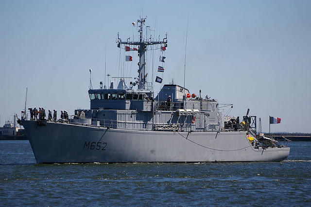 Power Nations: Tripartite class minehunter