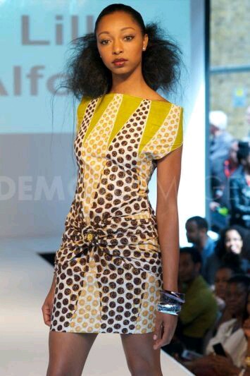 Always On Point: MISHONO SIMPLE YA KITENGE