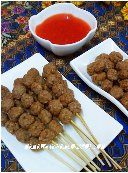 Dari Dapur MaDiHaA: Sate Ikan @ Lokching