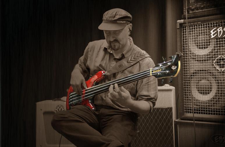 Colin Edwin: Switzerland