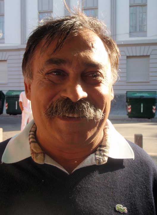 Ben's Adventures : Mustache and beard Spotting