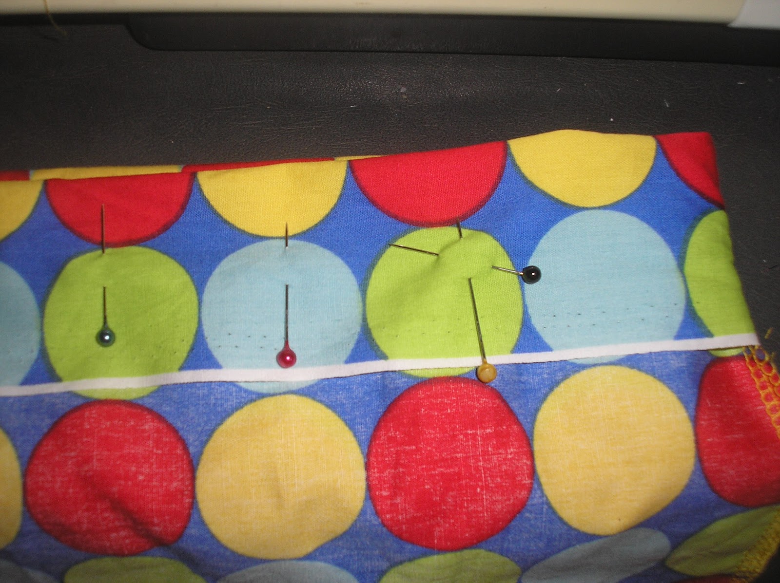 As snug as a bug in a rug: Tutorial: How to sew kindy sheets WFMW