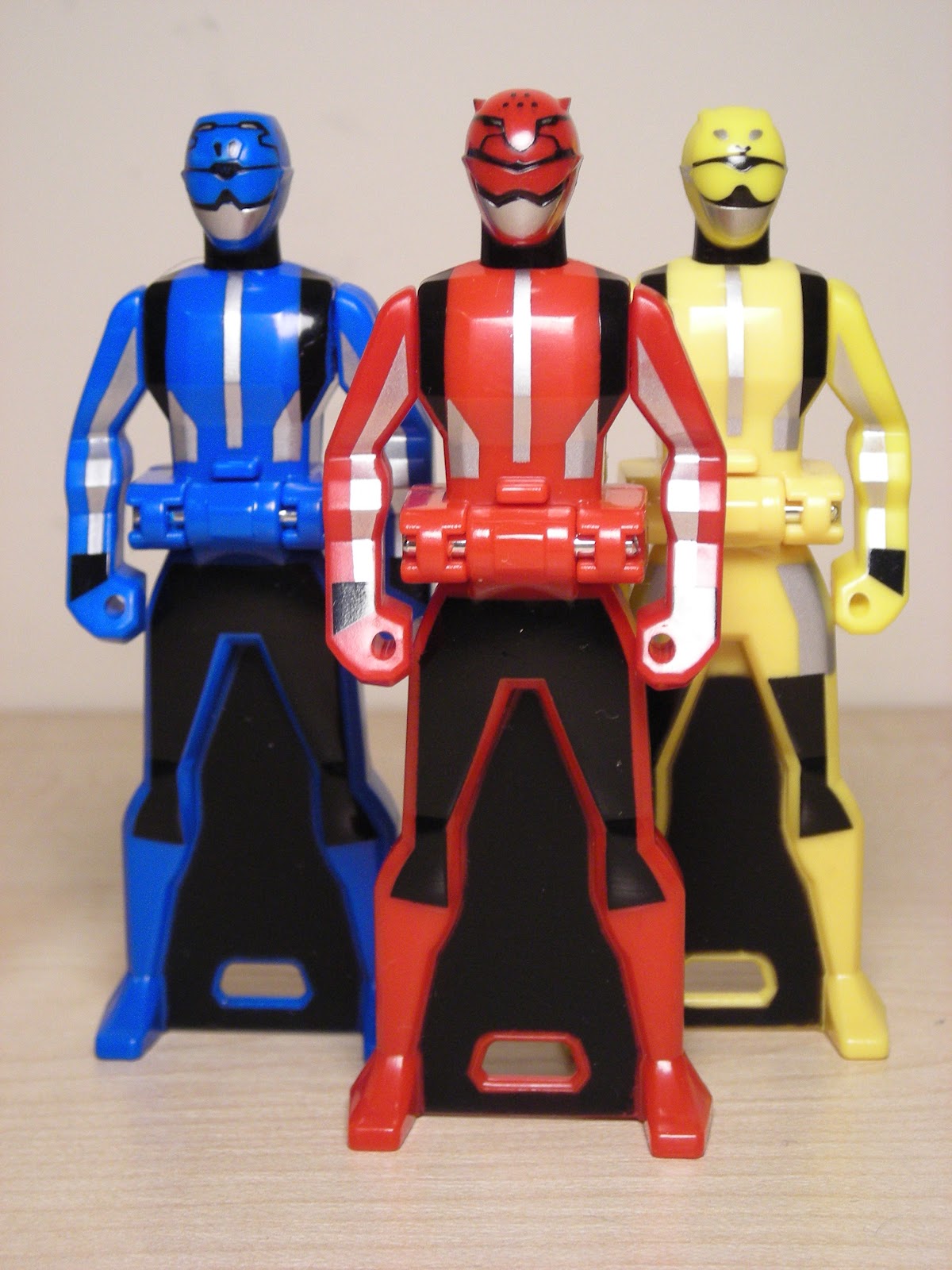 My Shiny Toy Robots: Legend Sentai Ranger Key Set: Go-Busters