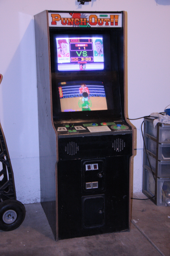 Kino Pravda - Essays on Film: The History of Punch-Out!!