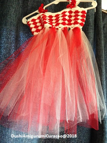 Dushi Amigurumi Curacao: Baby Tutu met sandaaltjes en flip flops