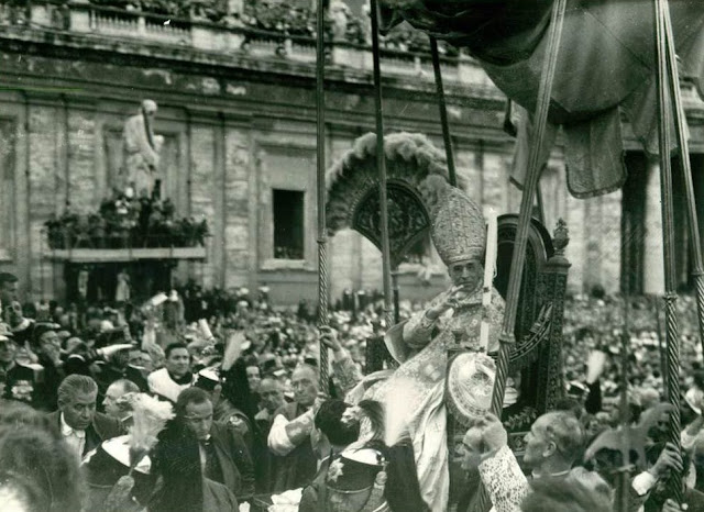 Scala Regia Inspirational Archives: Pompa Vaticana