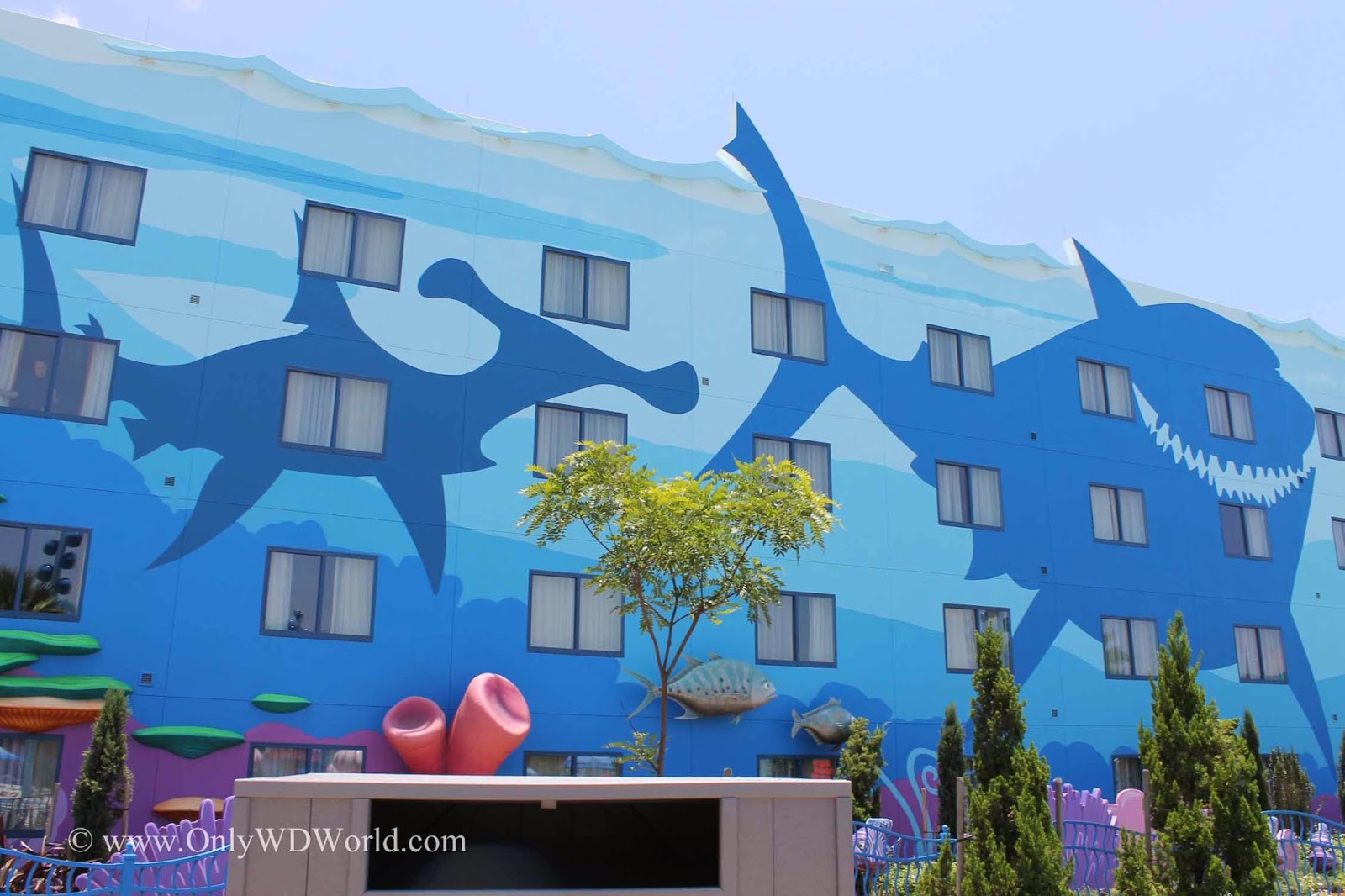 Disney-Pixar Movie Finding Nemo Themed Pool At Disney's Art Of ...