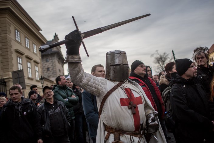 Eye On Islam: Newsweek Smears PEGIDA Leadership As "Far-Right"