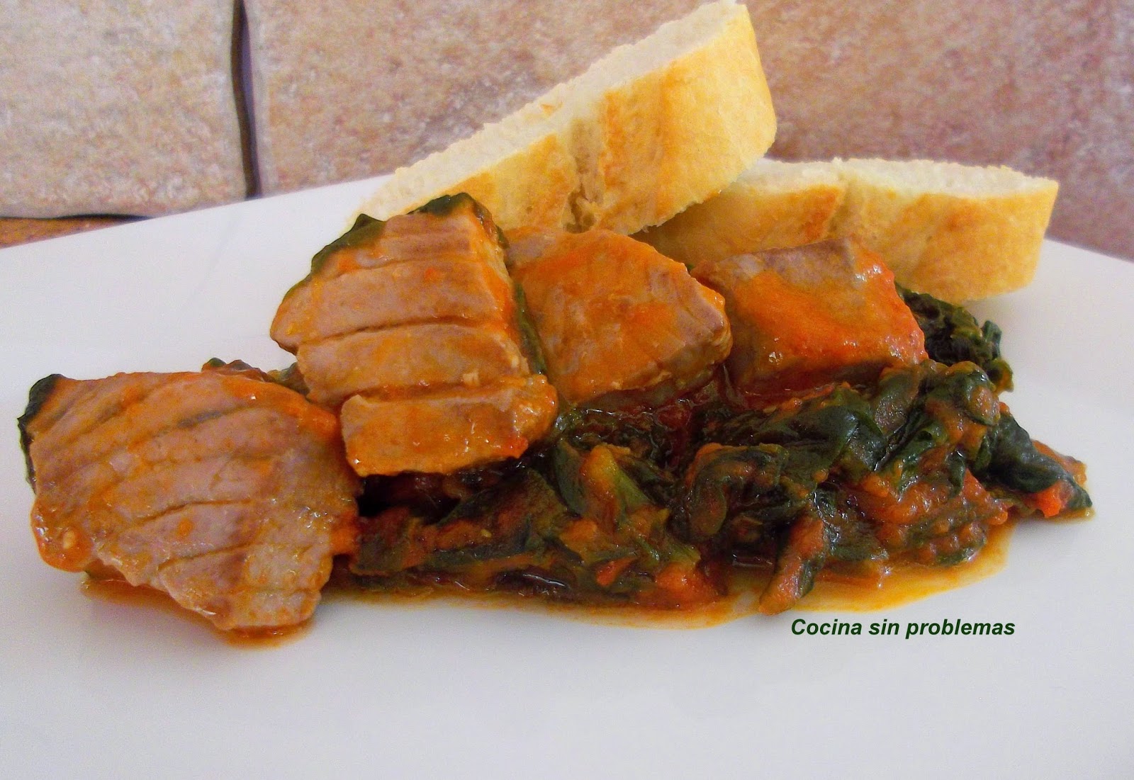 cocina sin problemas: Atún con acelgas y tomate frito.