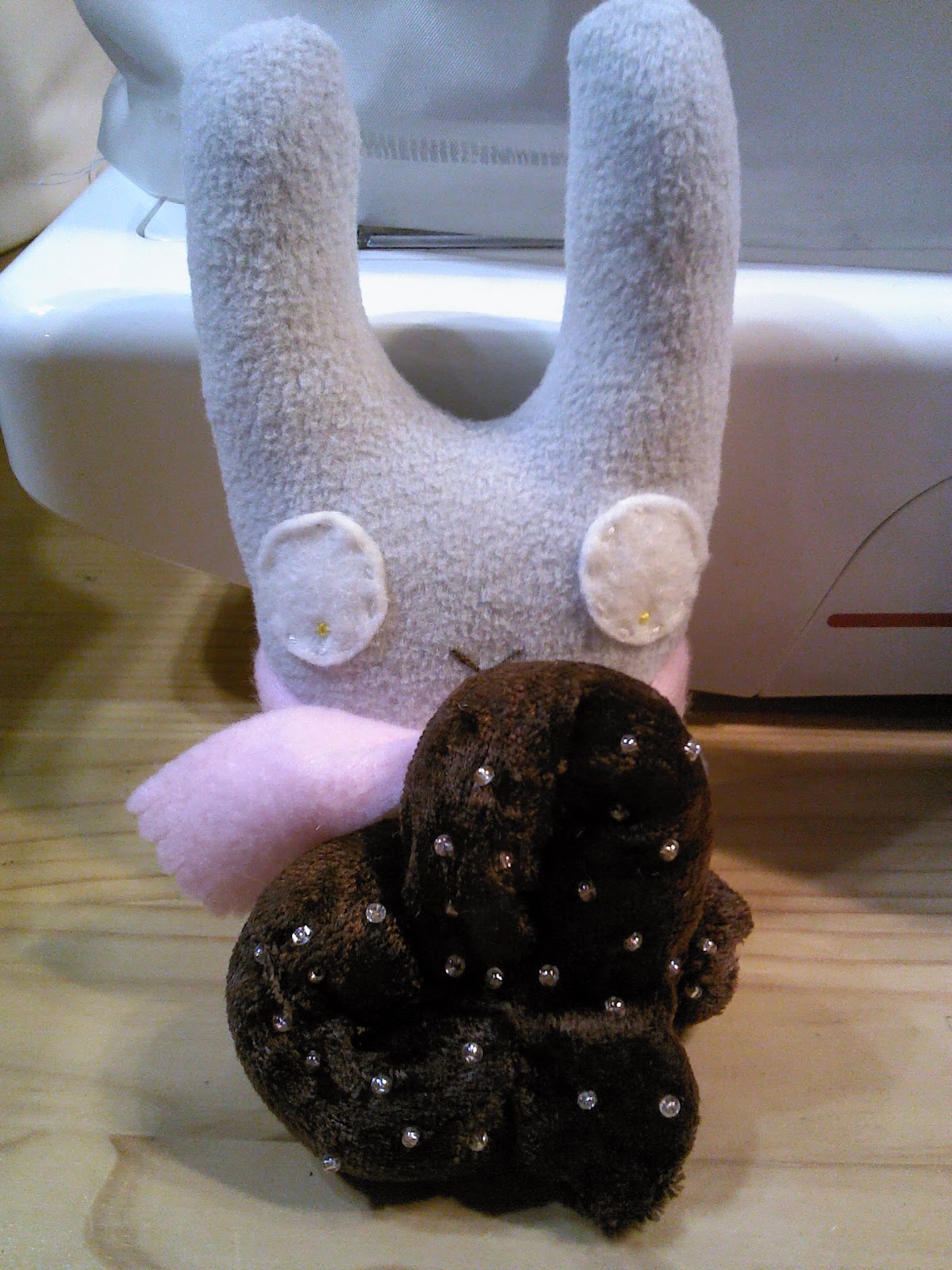 Just Something I Made: For Swaps (and Fluff Project): Bunnies and Pretzels.