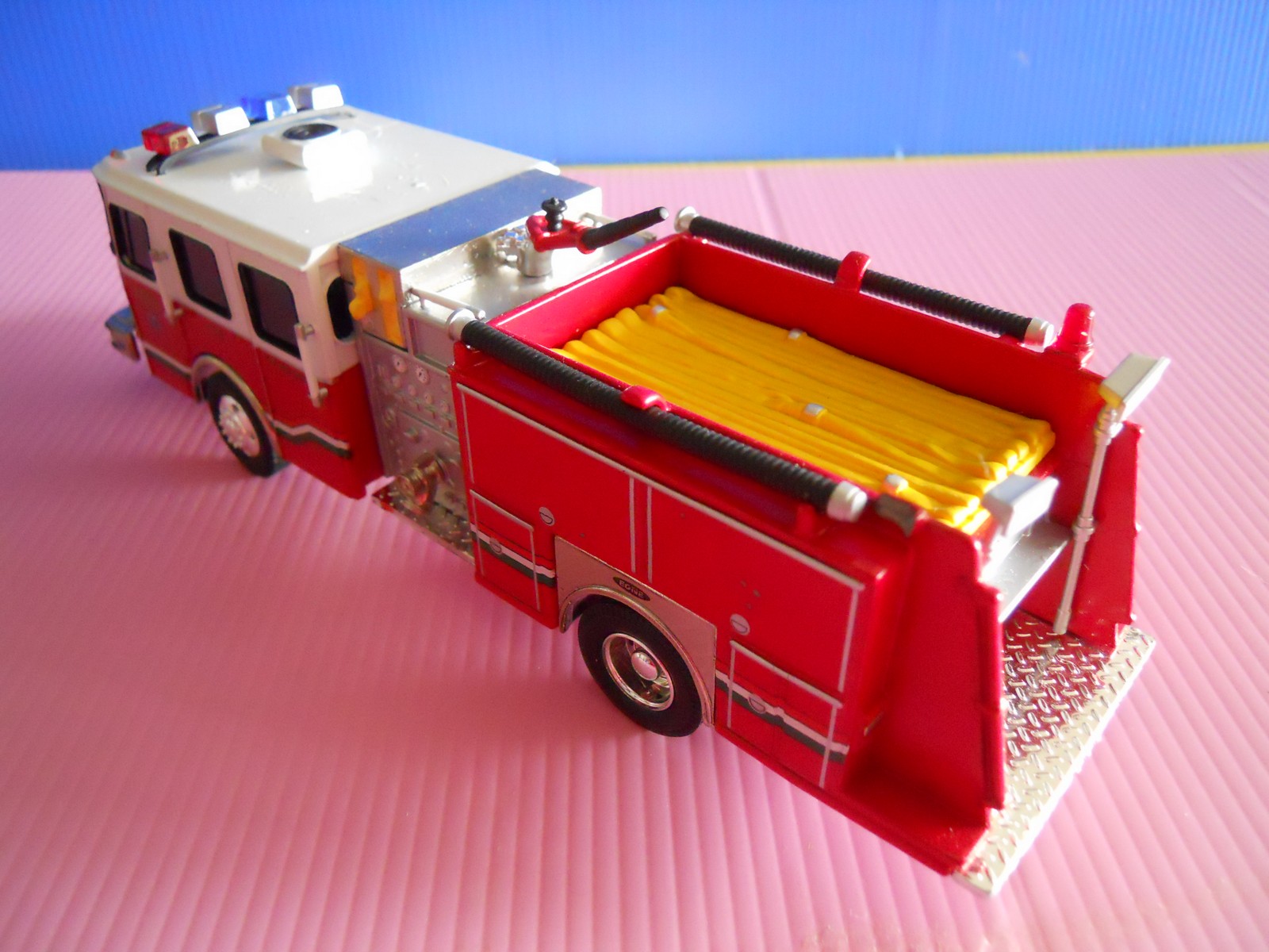 Dexters Diecasts (DexDC): Corgi Fire Rescue US52207 ~ E-One Sidemount ...