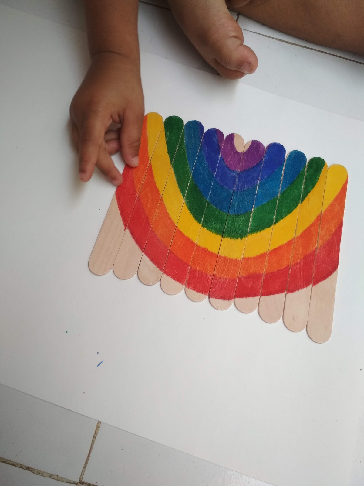 Sonshine Mumma: Popsicle Sticks Rainbow Puzzle