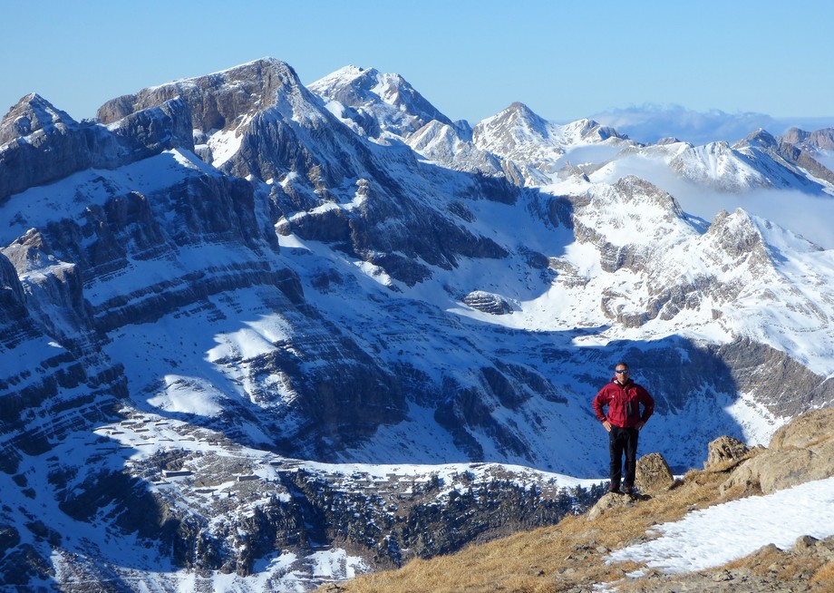 CRÓNICAS MONTAÑERAS: La Moleta 2572 m.