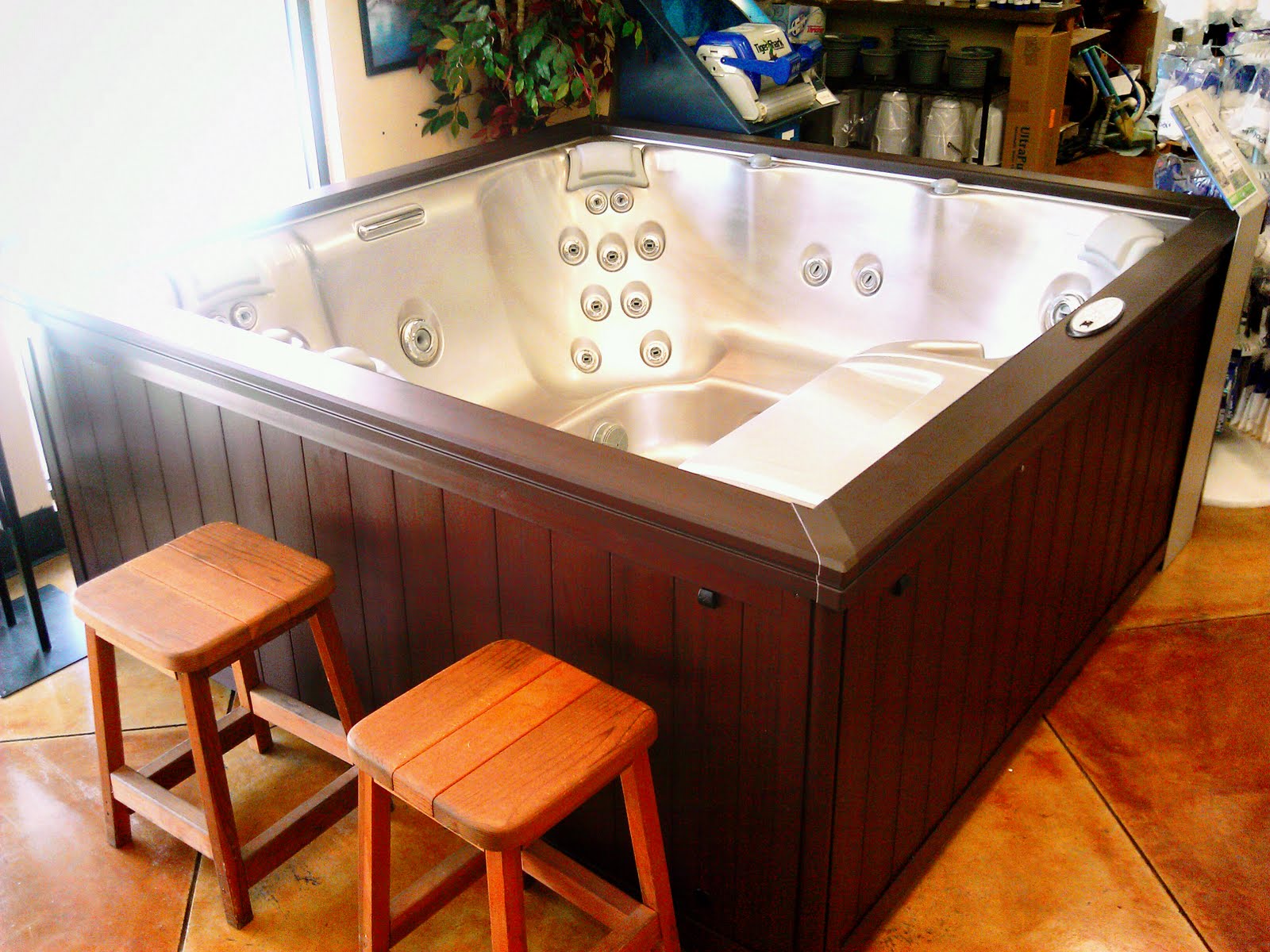 Klapprodt Pools: The Elite Series by Sundance Spas