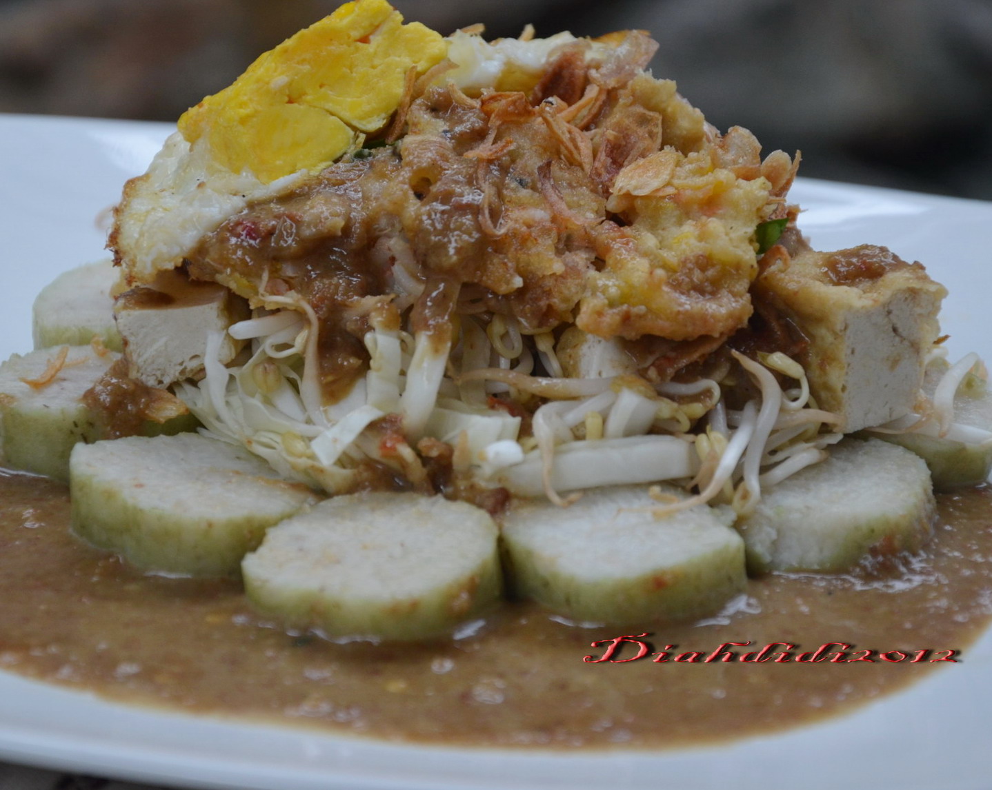 Diah Didi's Kitchen: Resep Tahu Gimbal Semarang