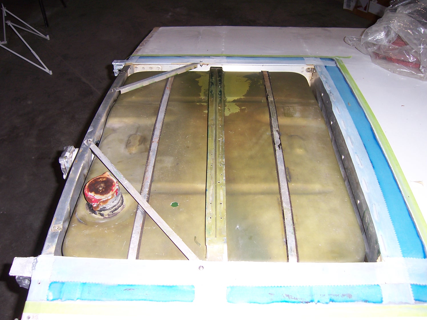 N2496N, '47 Cessna 120: Installing the fuel tank.