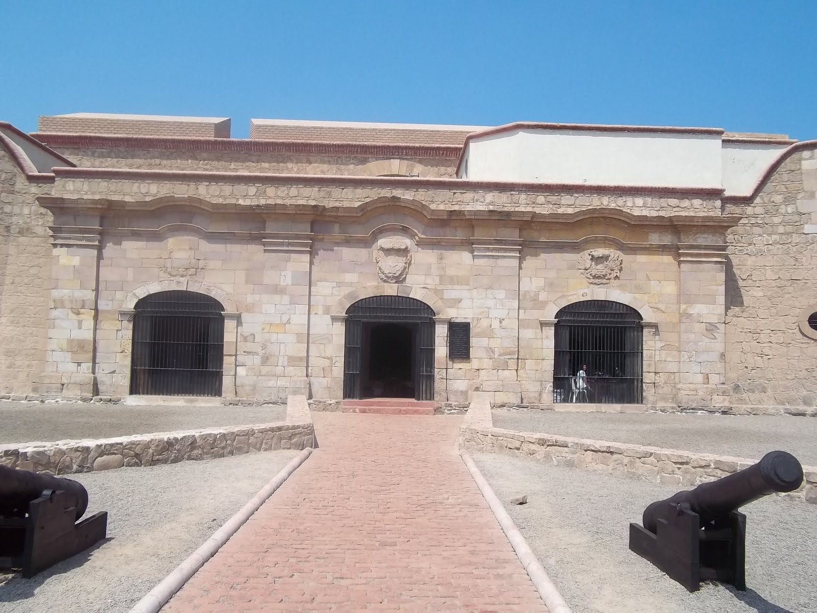 UNIÓN AURELIANO: VISITANDO EL REAL FELIPE