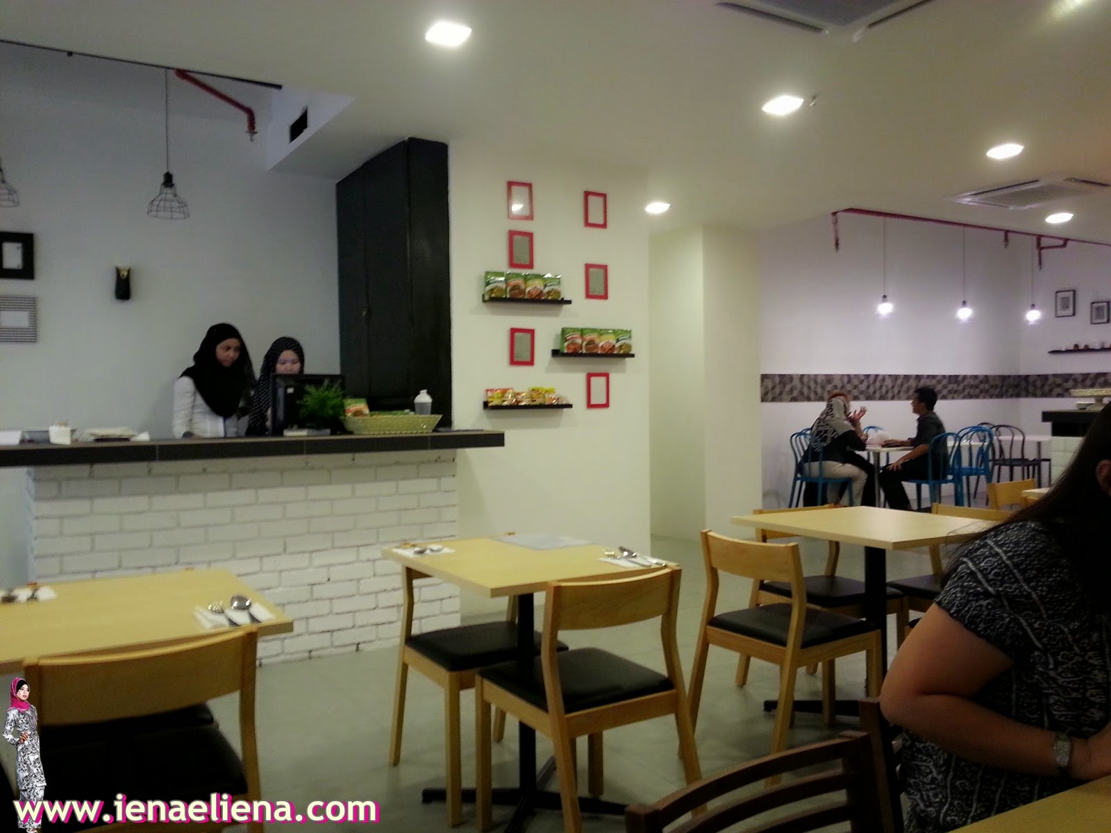 Maker's Cafe Jalan Yap Kwan Seng - iena lifestyle blogger