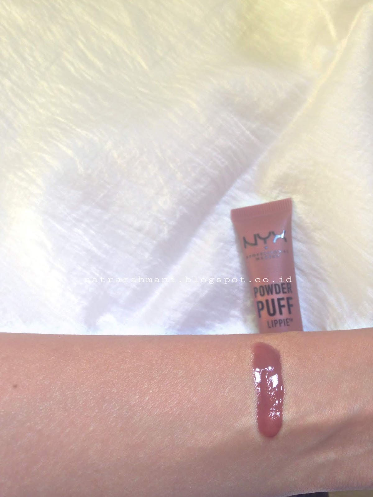 REVIEW NYX POWDER PUFF LIPPIE SHADE COOL INTENTION / Natrarahmani