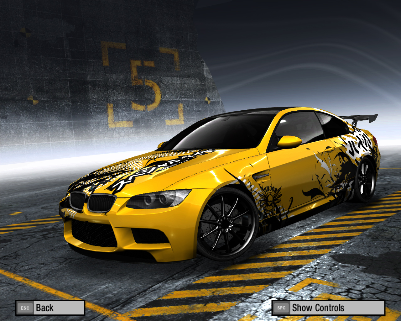 Fantastic World: Bmw In Gold