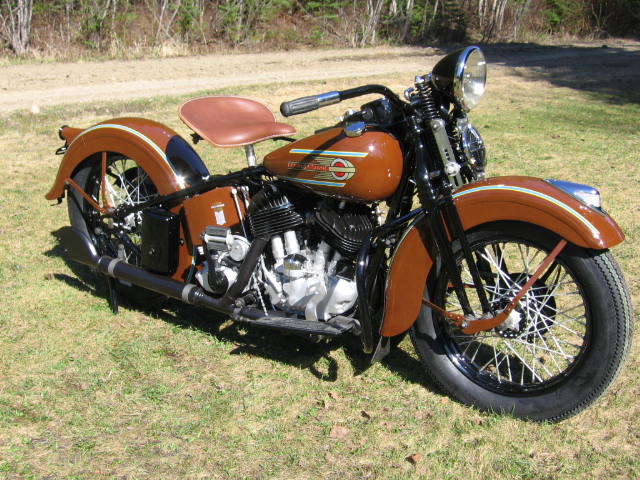 Harley Davidson Motorcycle: Vintage Motorcycles