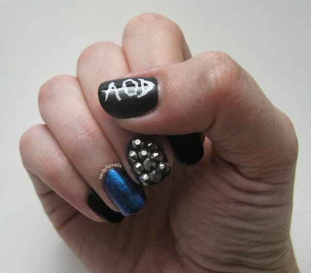 Nerdy for Nails: Heavy Metal