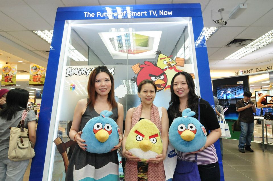 EVERGREEN LOVE: Samsung Unveils First-Ever Motion-Controlled Angry ...