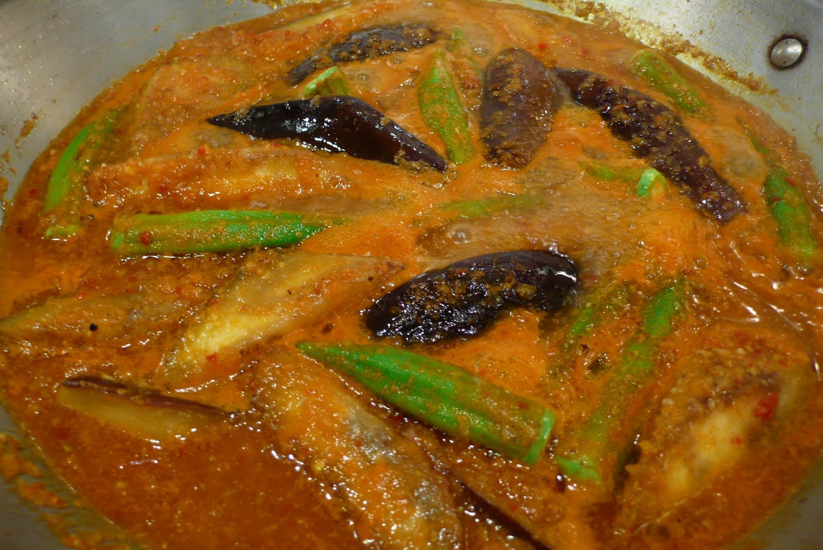 delimilli: Red Snapper Poached in Malay Tamarind Broth (Assam Pedas ...