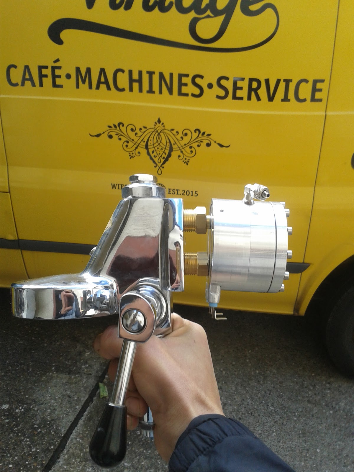 Caffé Maschinen aus allen Zeiten Vintage und Neuzeit: Faema e61 lever ...