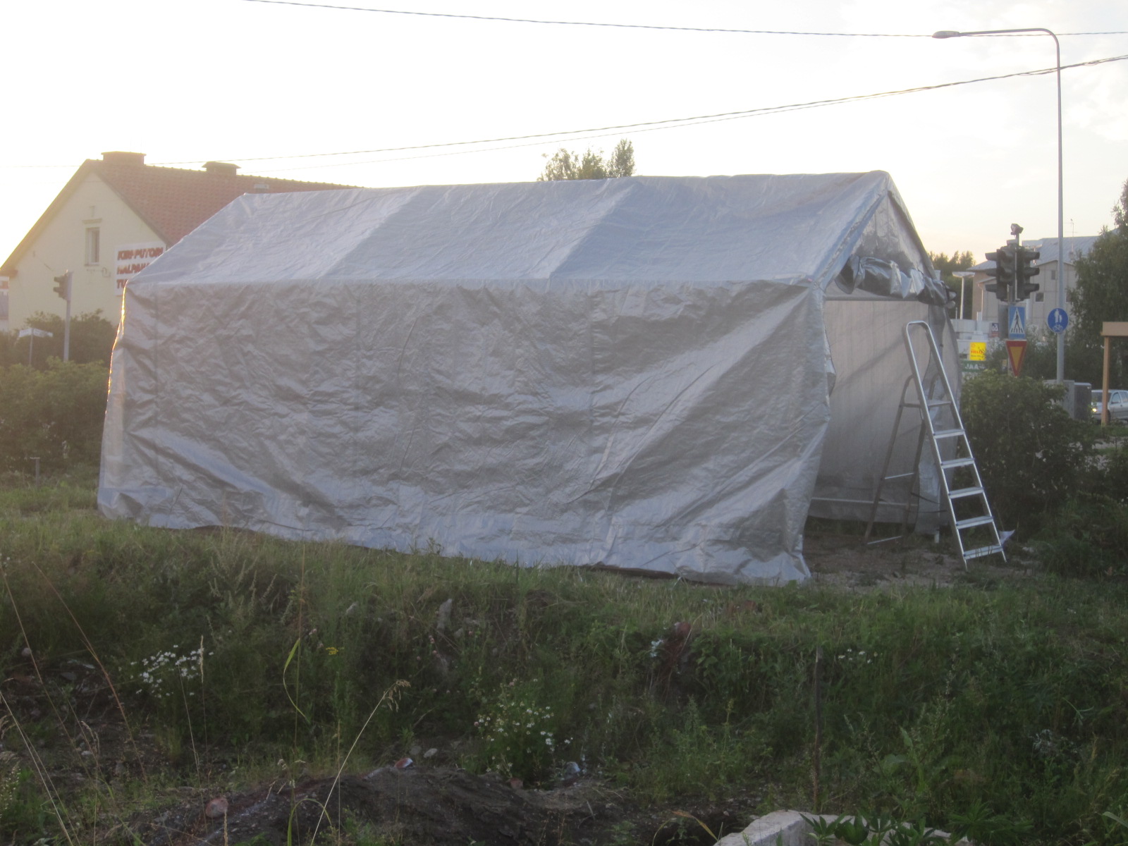 Talopaketti Talo Rautio: Pressutalli puutavaran varastointiin