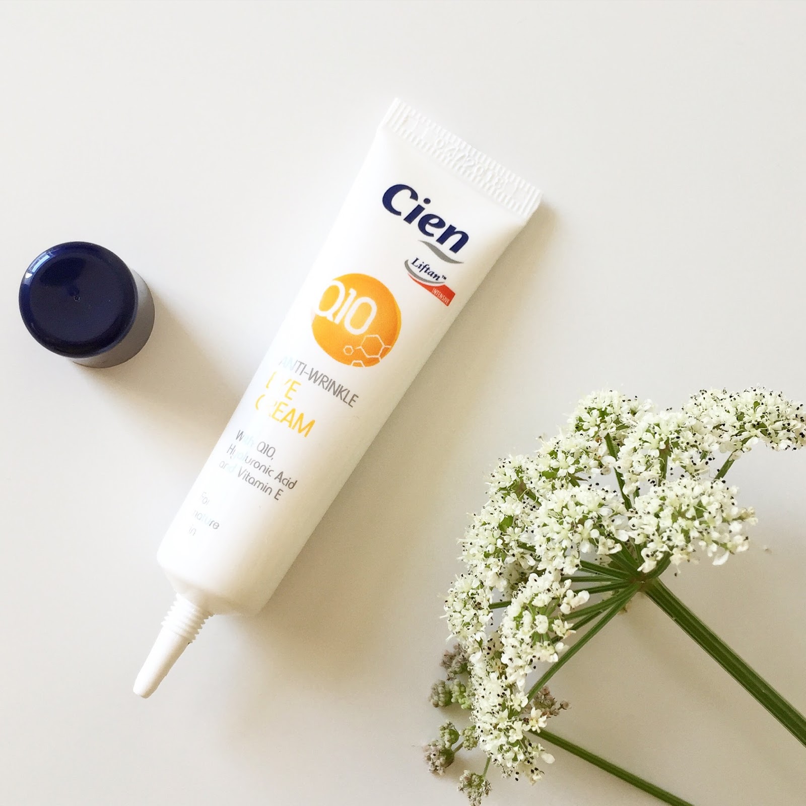 Às bolinhas amarelas: Review || Creme de noite Q10 anti rugas e creme ...